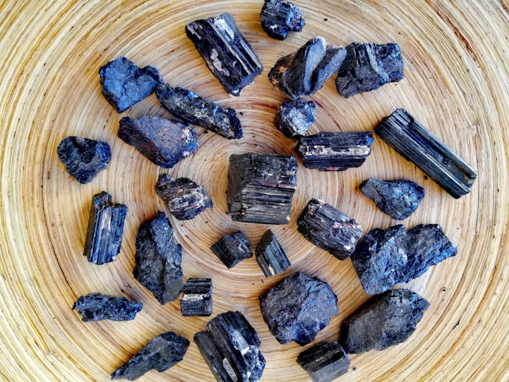 Turmalina Negra 50 gramas – Deva Multidimensional Box